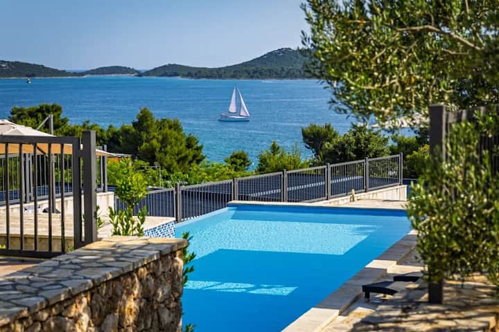 Mobilehome Mit Panoramapool Am Meer - Murter