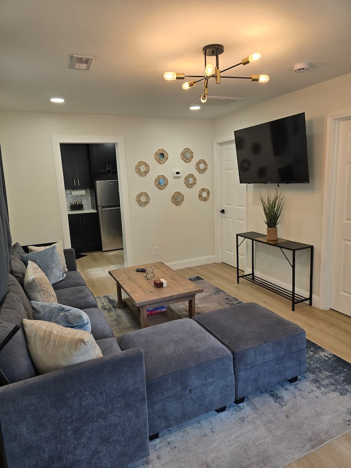 New! 2br Noda Escape | W/backyard + Free Parking - Charlotte, NC