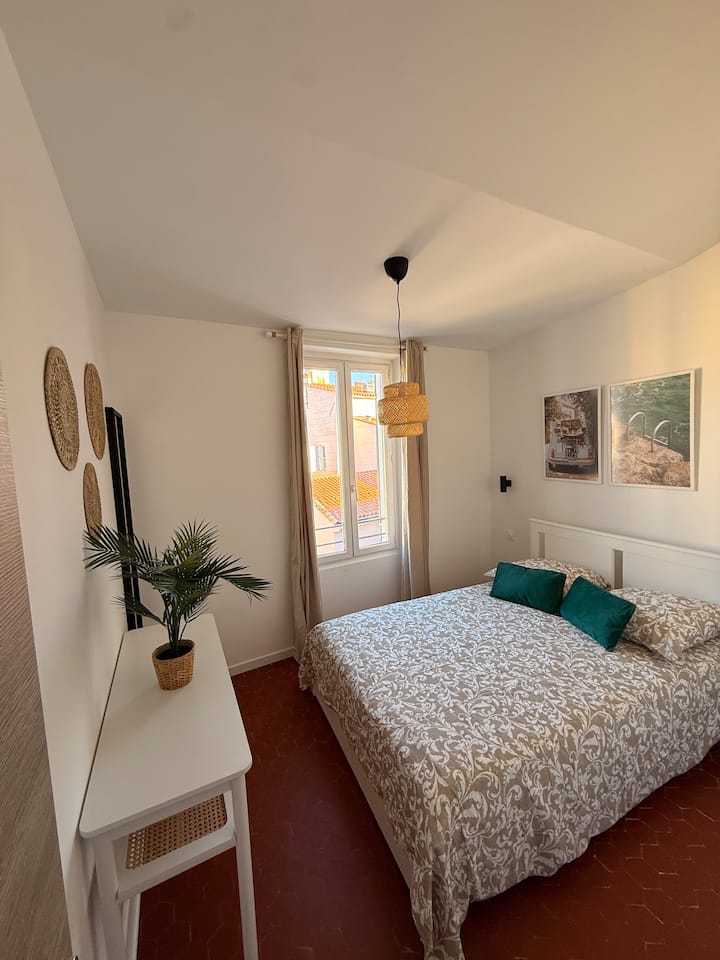 Magnifique T2 En Plein Cœur D’aubagne - Aubagne