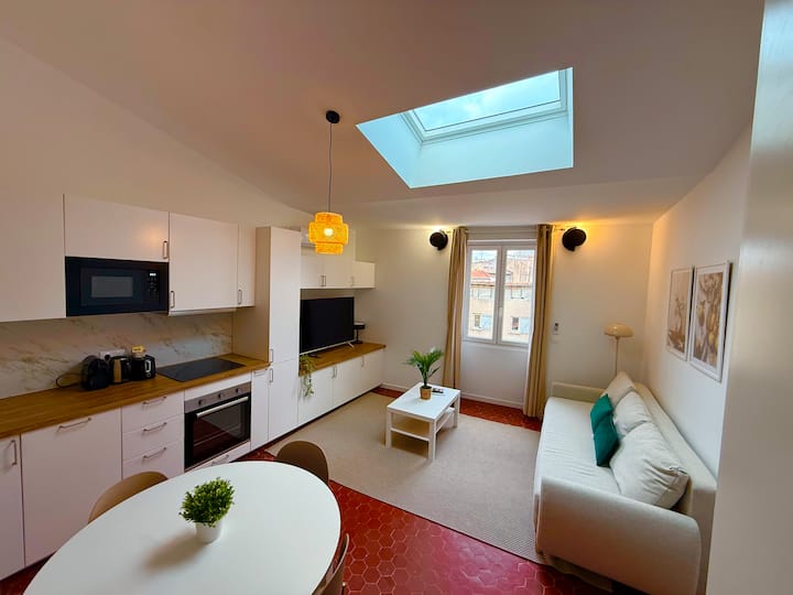 Magnifique T2 En Plein Cœur D’aubagne - Aubagne