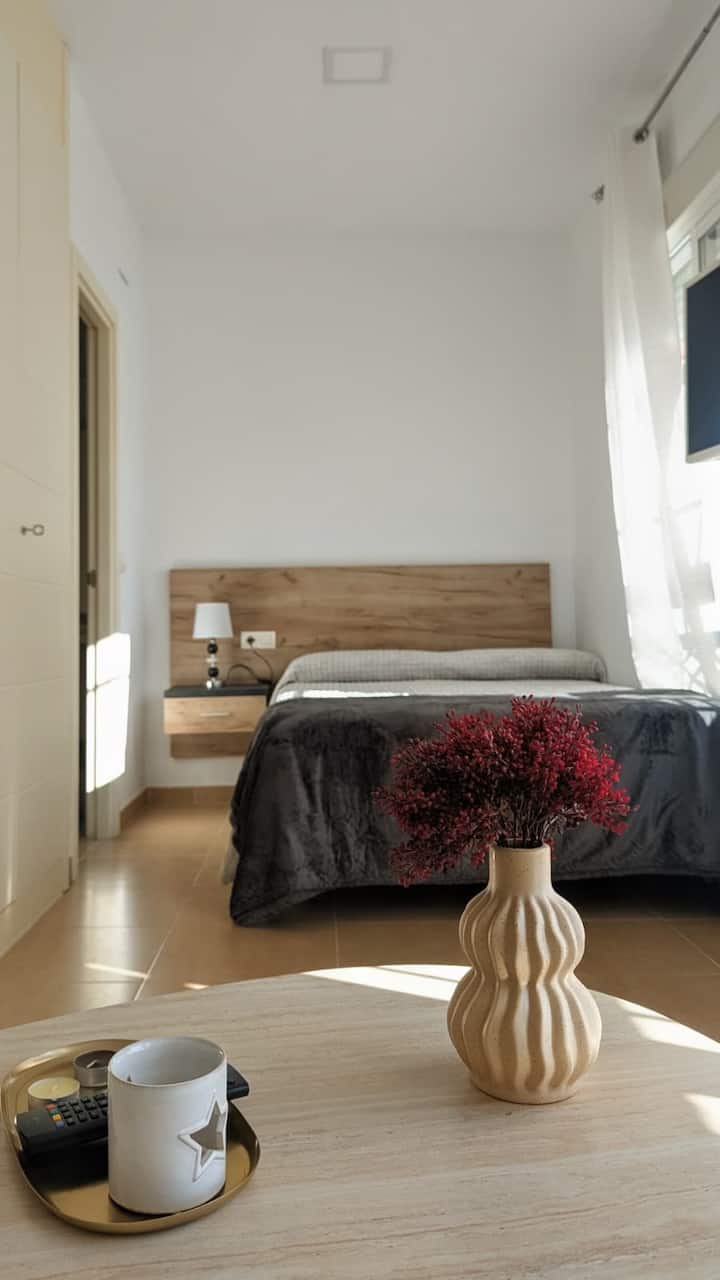 10 Min Away From Seville Nice Studio Easy Parking - Bollullos de la Mitación