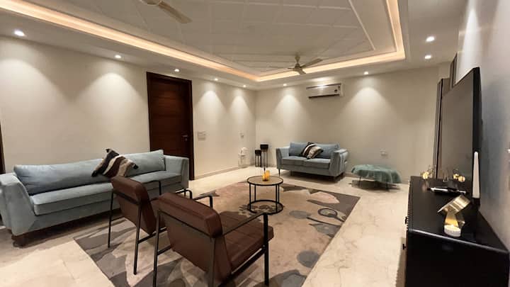 Livregalia Stays 3bhk Sec 43 Near Golf Course Road - グルガーオン