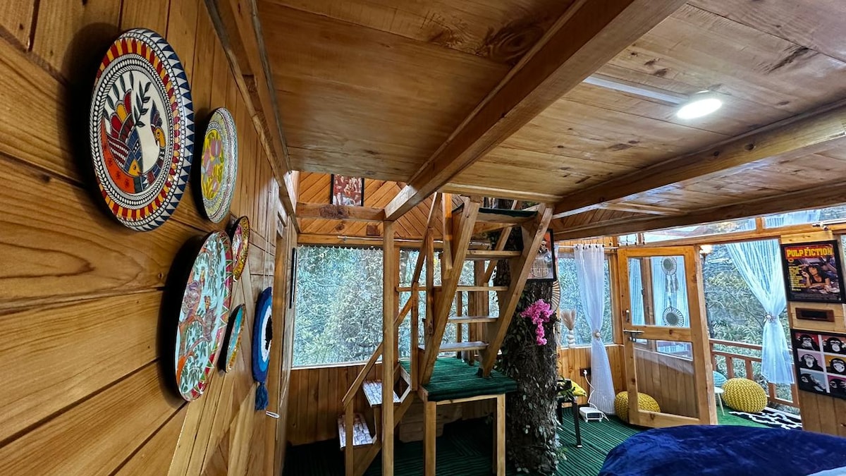 Luxury Duplex Treehouse with Jacuzzi Jibhi - Treehouses for Rent in ...