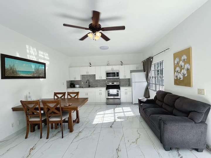 2-bedrooms Next To Grace Bay - Turks and Caicos Islands