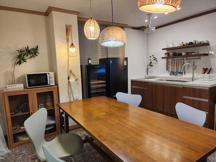 !Mz감성/빔/주차/성심당/야구장/대전역/문창시장/ - Daejeon