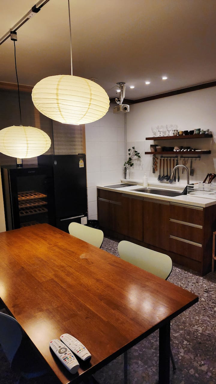 !Mz감성/빔/무료주차/성심당/야구장/대전역/문창시장/ - South Korea