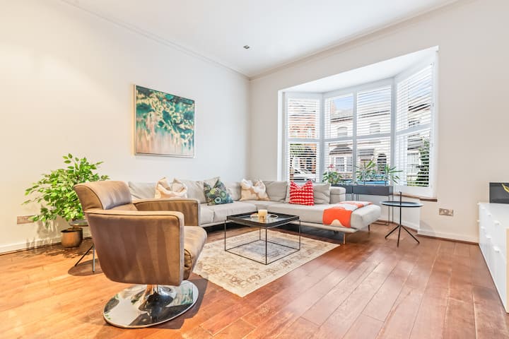 Spacious 5br Birmingham | Last-min|wifi| Sleeps 12 - Birmingham