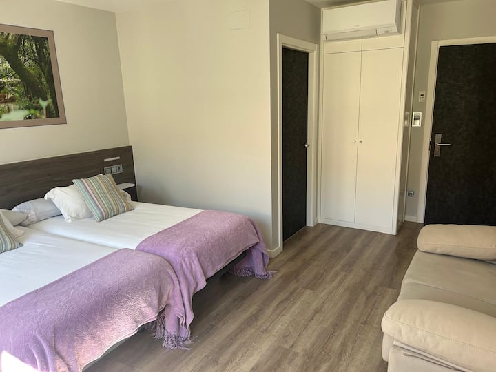 Habitacion Doble Twim Con Baño Privado - Palas de Rey