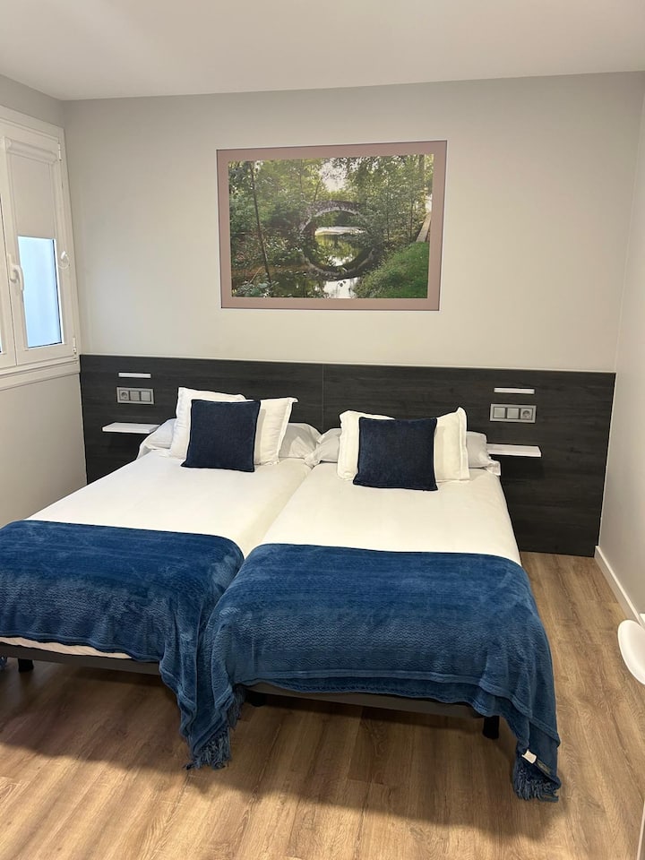 Habitacion Doble Twim Con Baño Privado - Palas de Rey