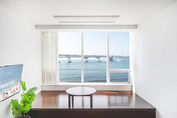 오픈할인! 광안리 광안대교 파노라마 오션뷰 연인, 친구들과 함께 프라이빗한 여행 파티가능 - 부산광역시