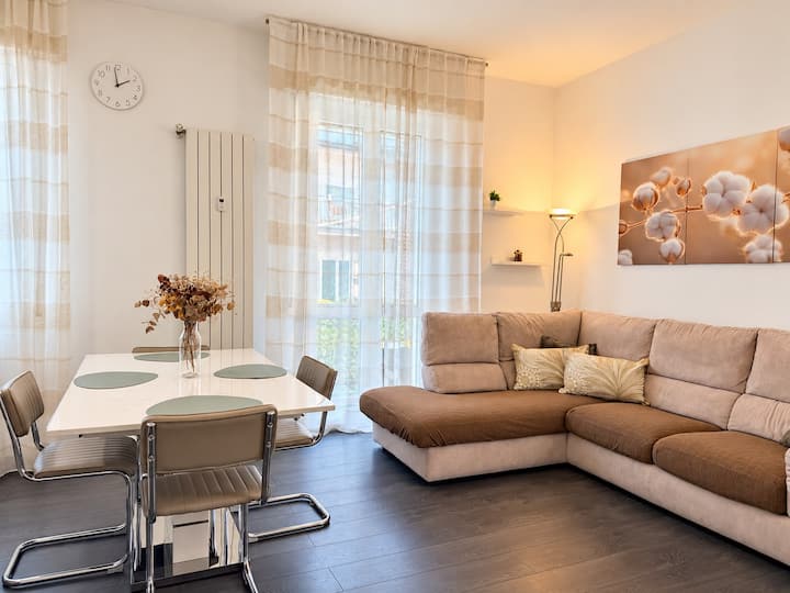 Modena 2 Bedrooms And Free Parking - 모데나