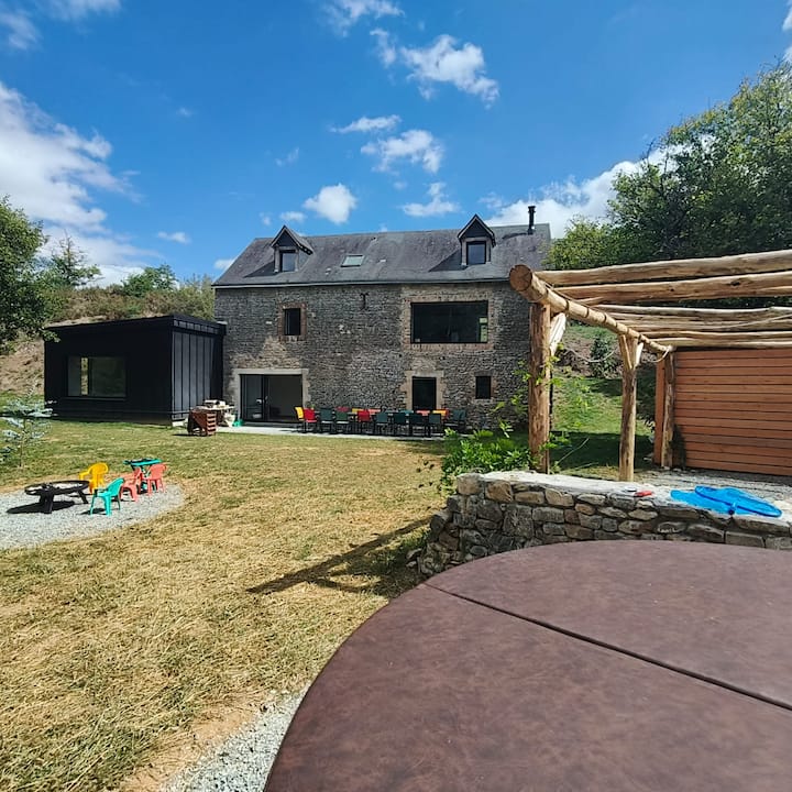 Gite 15 Personnes : Nature, Rivière, Bain Nordique - Évron