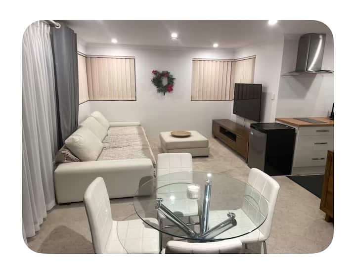 Peaceful Coastal Retreat Room - Busselton