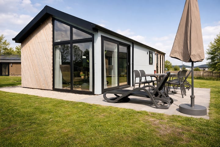 Haus Am Wasser Für Die Familie & Angler Mit S-boot - オランダ カンペン