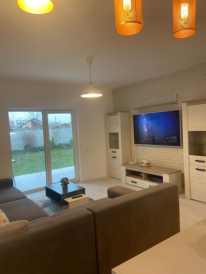 Casă Modernă șI Primitoare Cu Toate Facilitățile. - Craiova