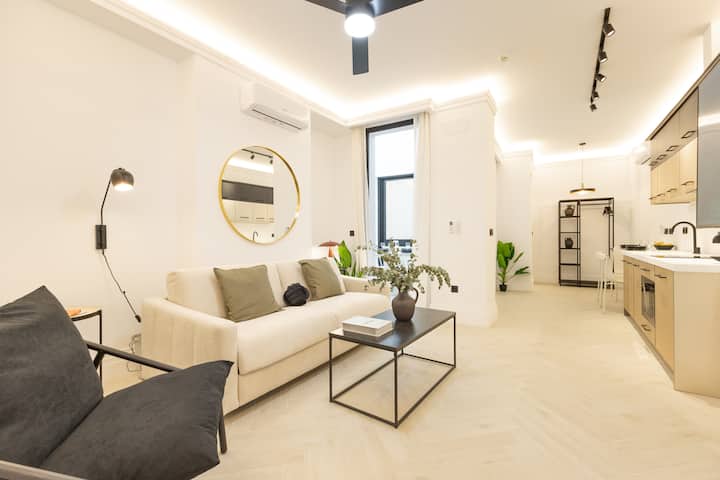 Isg Apartments: San Luis 0.1 - Sevilla