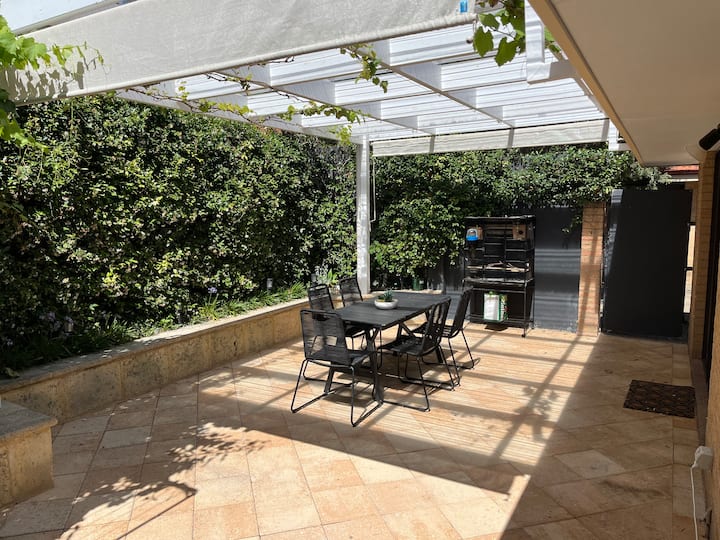 Coastal Retreat - Mosman Park - Fremantle