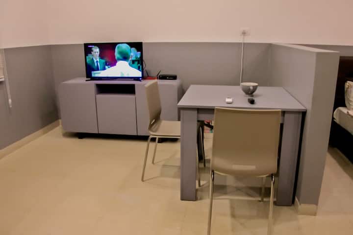 Excellent Location Studio - High Floor - Accra