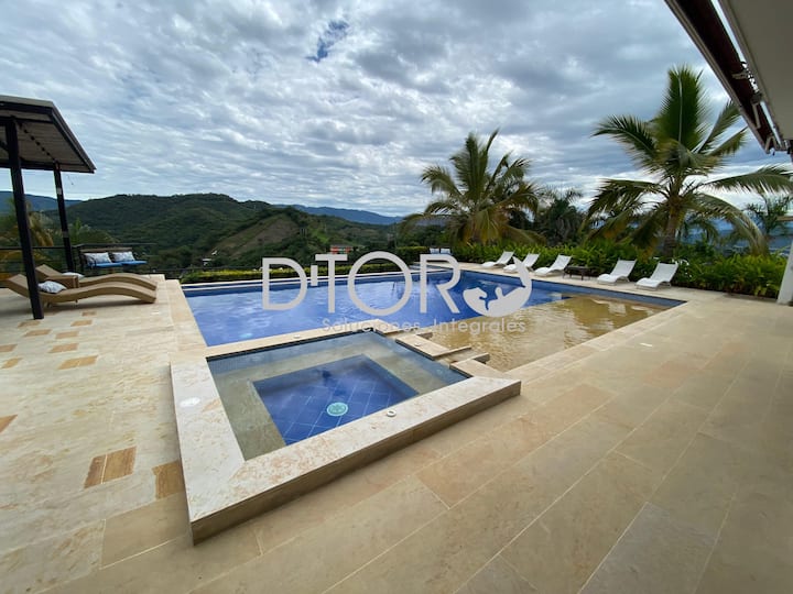 Villa Adriana - Anapoima