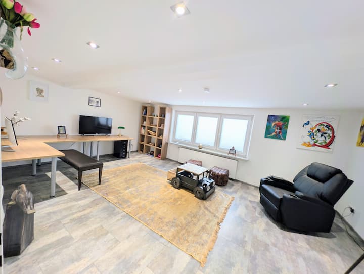 The High Gallery: Artist Residence On 165 M² - Bamberg