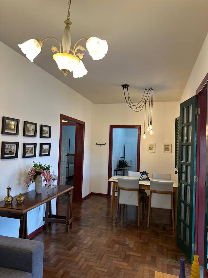 2 Quartos-casa  Toda-50 M áRea Central E Histórica - Santa Barbara