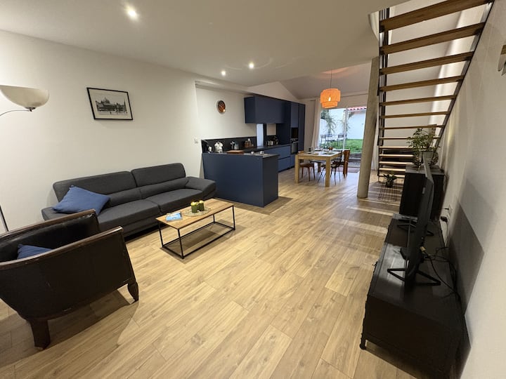 Confortable Maison De Ville Avec Jardin Garage - Saint-Jory