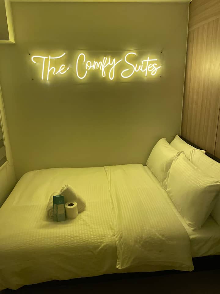 The Comfy Suites - Manila