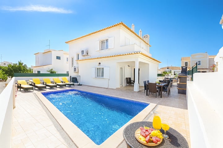 Villa Forte. Your Sun Soaked Home From Home - Albufeira