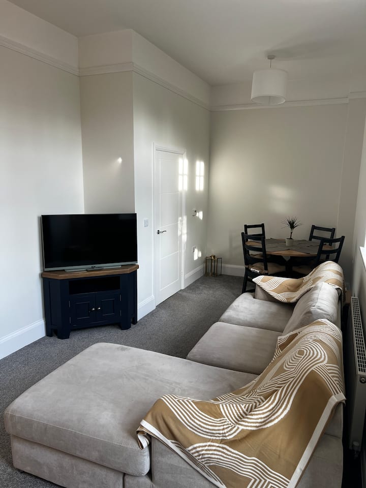 Modern Townhouse In Shrewsbury’s Heritage Area - Shrewsbury