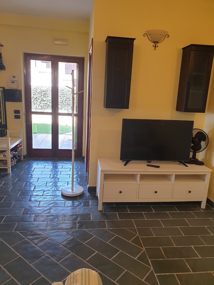 Ferienhaus Mit Fantastisch. Meerblick In Kalabrien - Diamante