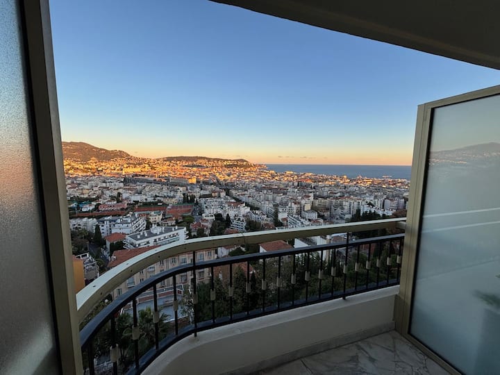 Appartement Vue Mer à Nice Centre - Nizza