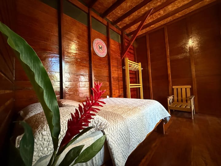 Habitación De Madera Amplia En El Campo - Puerto Maldonado