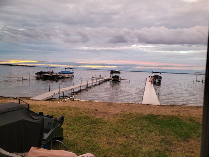 Lake Front Cabin W Private Beach & Dock - Houghton Lake, MI