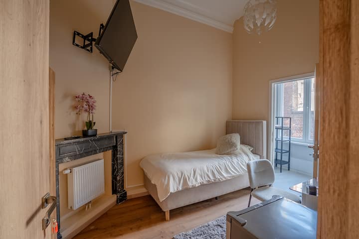 Solo Traveler Gem — Grand-place City Center - Bruselj