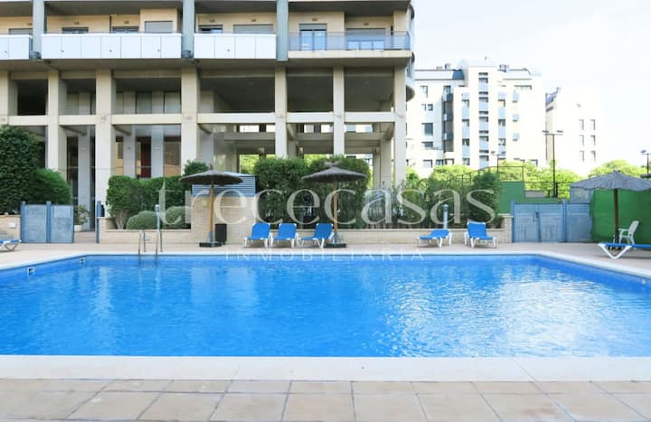 Atico Amplio Y Exclusivo Con Vistas A La Ciudad - Valencia