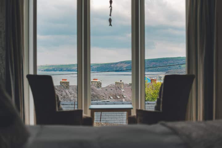 4 En Suite Bedroom House With Stunning Sea View - New Quay