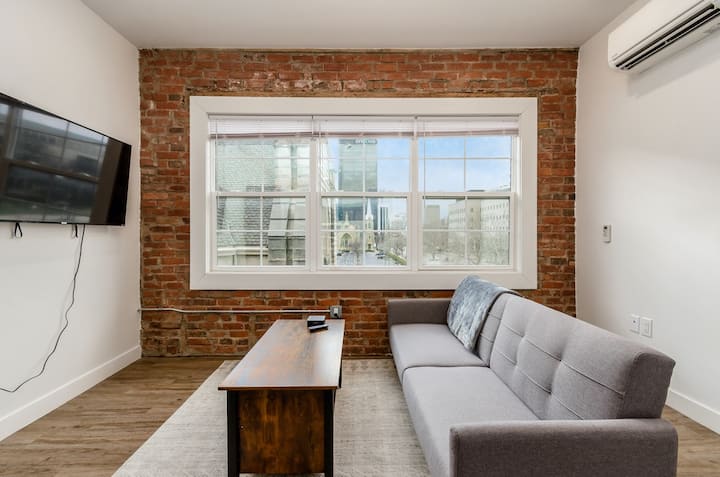 Downtown Access 1br, Comfortable & Pet-ready! - Ohio