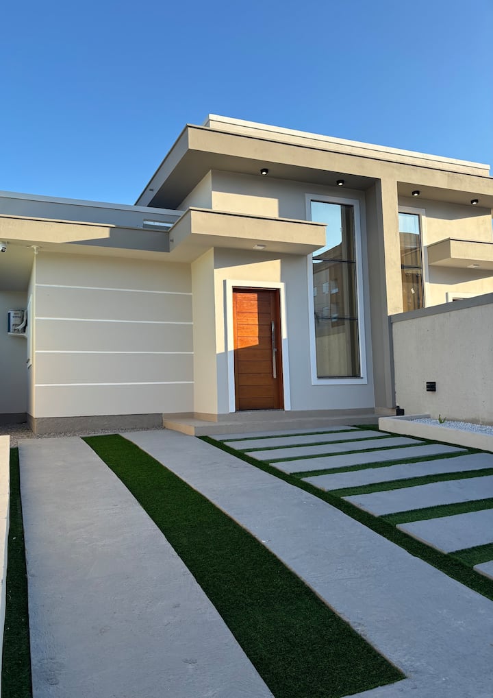 Casa C/ Suite Nova B, Próximo A Praia Dos Ingleses - Brasil