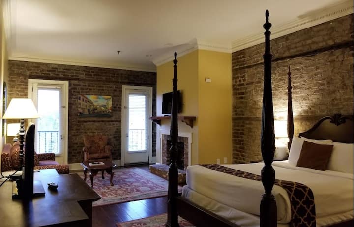 The Lodge Alley Inn - In The Heart Of Charleston! - Charleston, SC