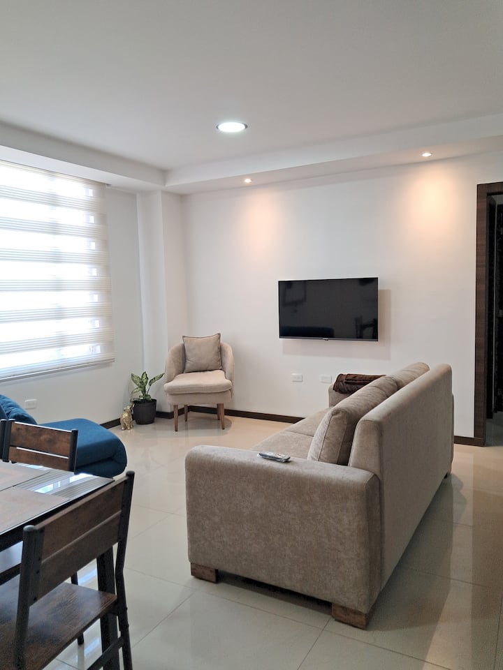 Moderno Apartamento Cerca De La Catedral Ambato - Ciutadella de Menorca