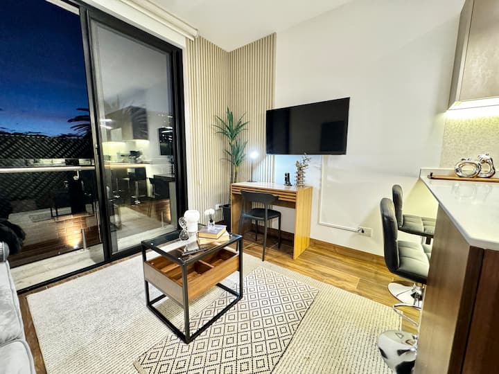 Lujosa Suite En Edificio Moderno, Zona 15 Vh2. - Guatemala