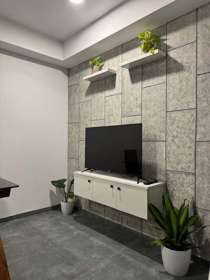 Modern 2bhk • Riverfront Stay - Kochi