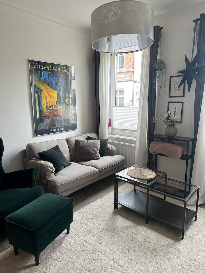 Charmante Altbau-wohnung Mitten In Ottensen - Hamburg