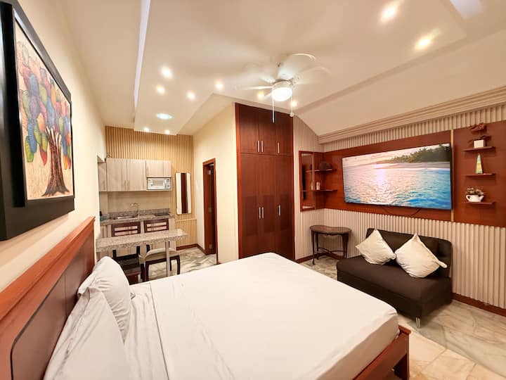 Suite Ejecutiva Cálida, Moderna Y Segura En Unioro - Machala