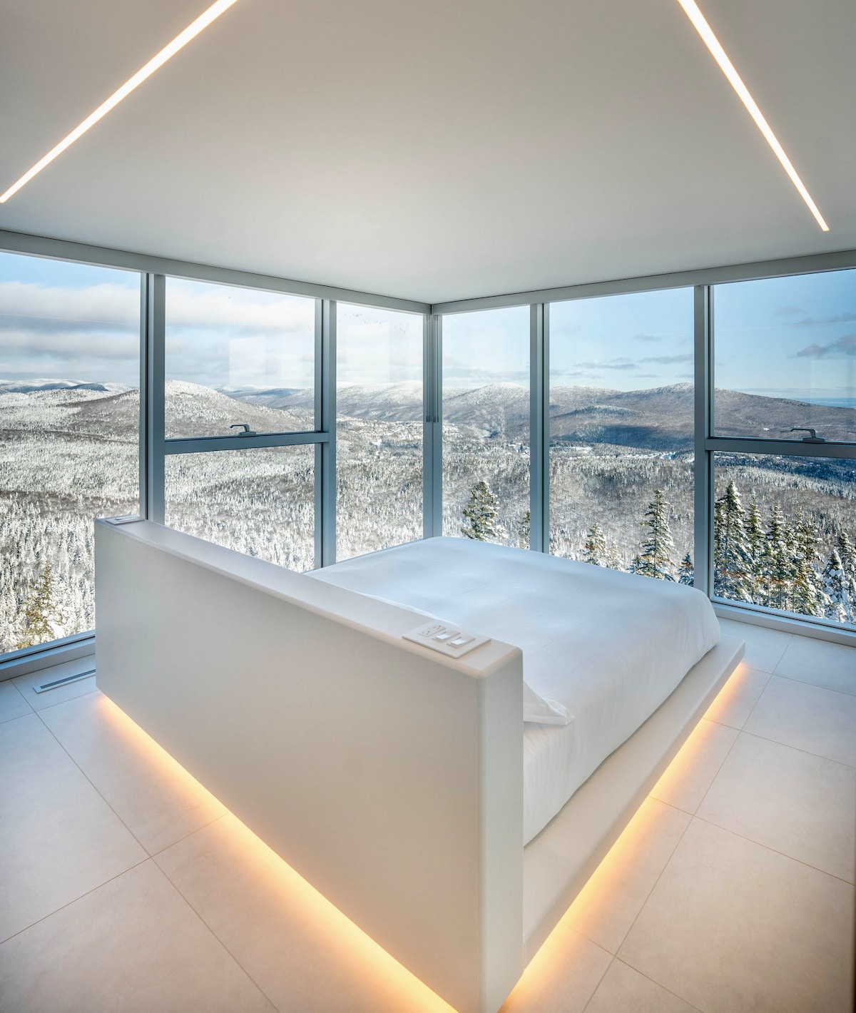 Black Mirror | Cabine en verre de luxe + vue panoramique - Cabanes à ...