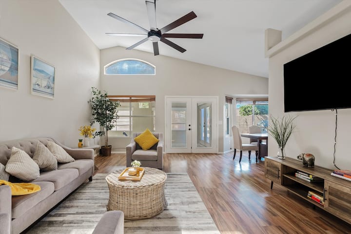 Bright & Cozy One-story Chandler Home - Chandler, AZ