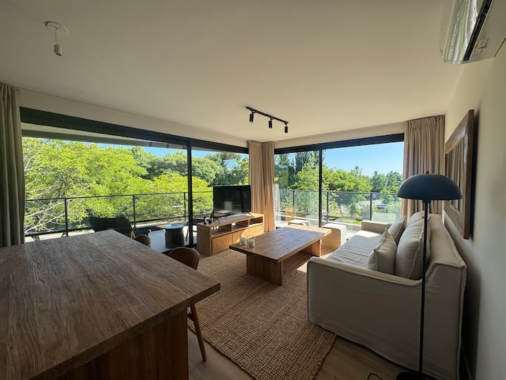 Apartamento En Barrio Parques - Montevidéu