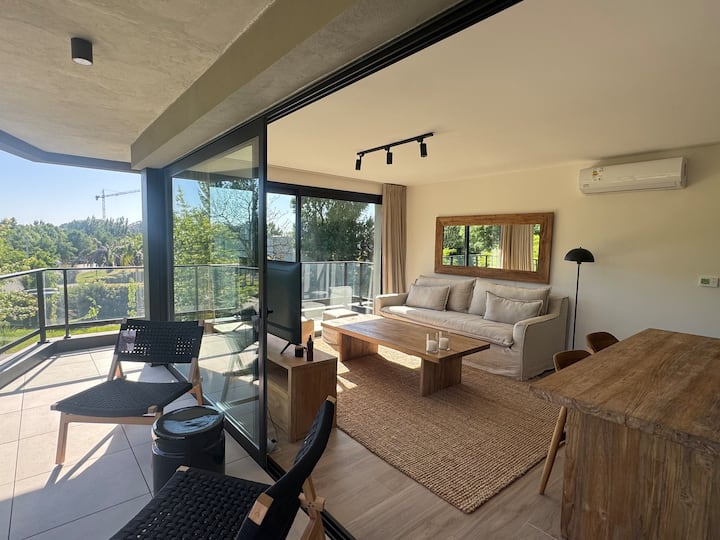 Apartamento En Barrio Parques - Montevidéu