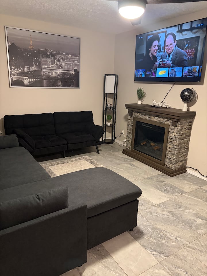 North Valley Cozy Townhome - Albuquerque, NM