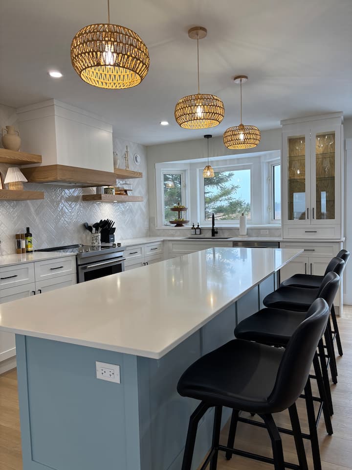 The Lantern Hill Lookout - Cavendish